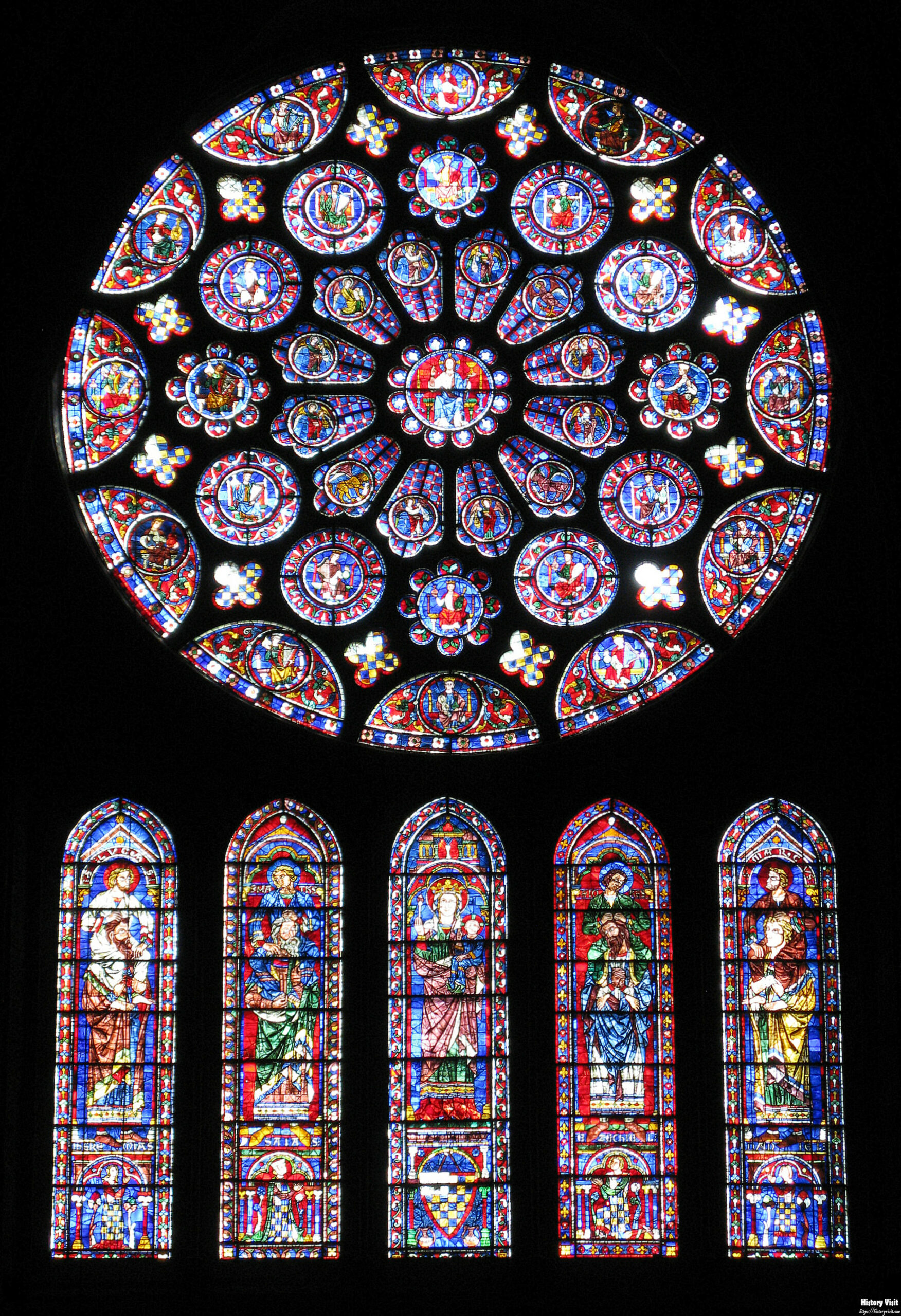 The Splendor of Chartres Cathedral: A Masterpiece of Gothic ...